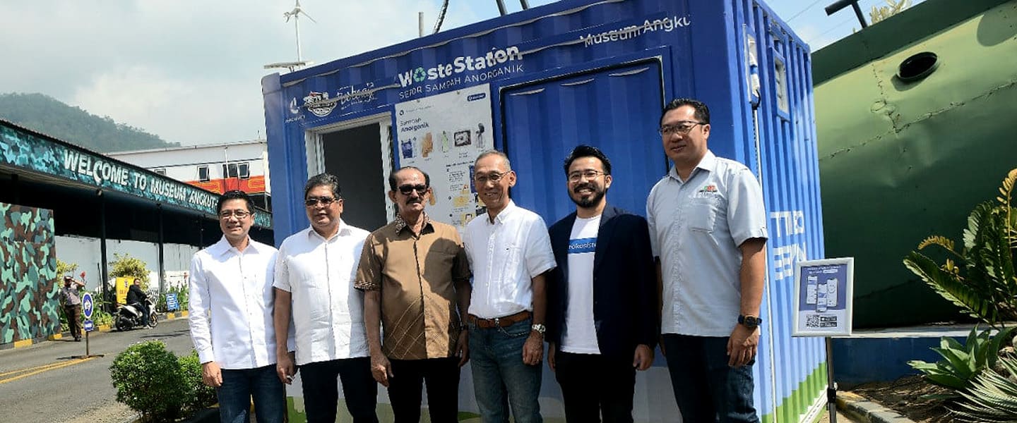Toyota Waste Station Ada di Lobby 2 Mall of Indonesia, Siap Terima ...