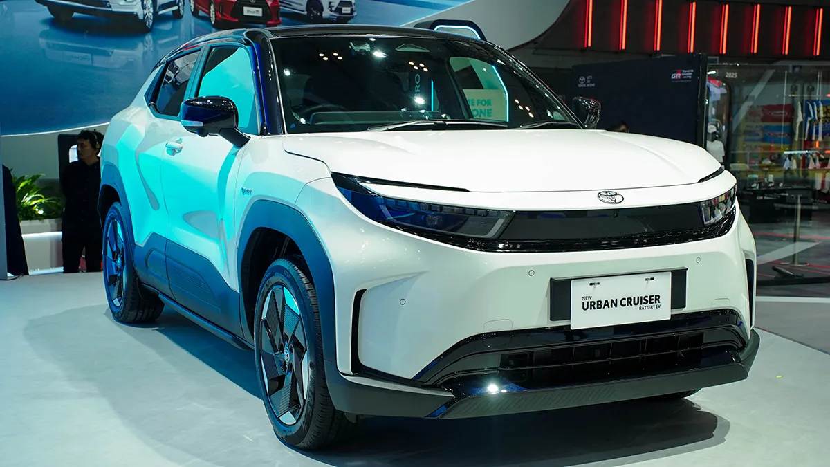GJAW 2025: Daftar Harga Mobil Listrik Toyota bZ4X dan Urban Cruiser ...